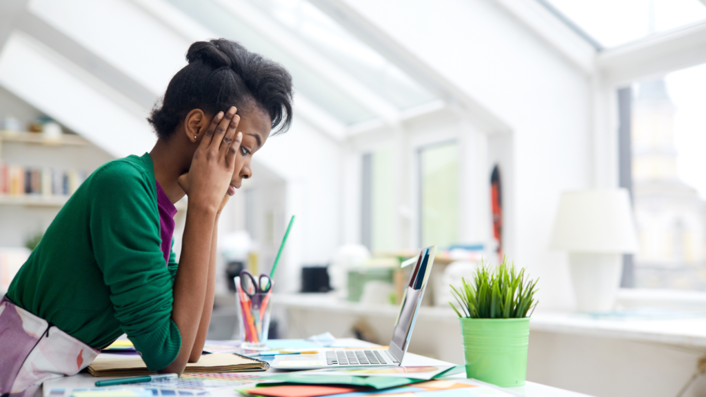 ¿Como mantenerse enfocado en el trabajo híbrido? – KOLOKIO NEWS